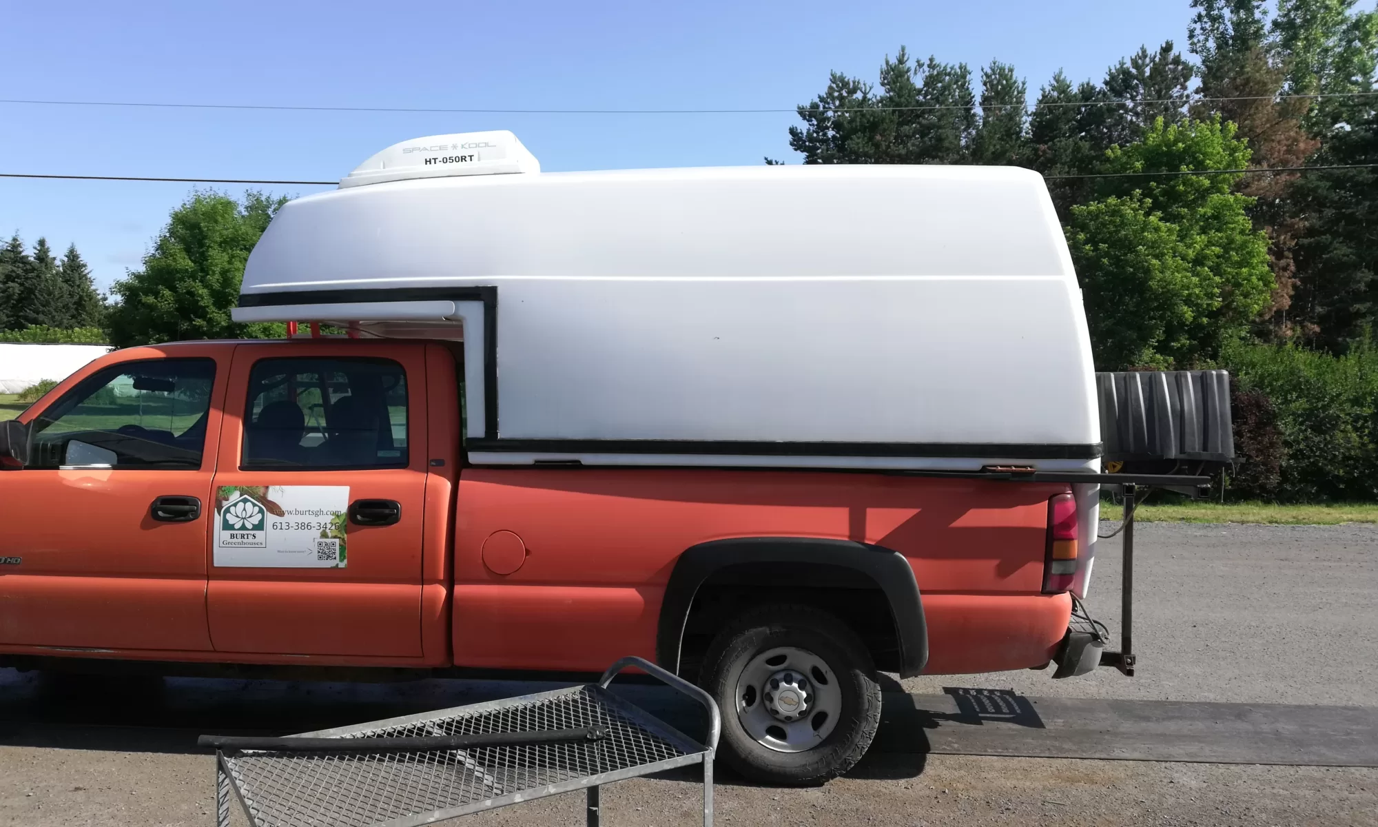 SpaceKap Insulated with reefer – Burt's Greenhouses